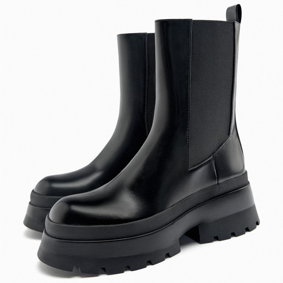 Zara | Shoes | Zara Chunky Sole Black Boots | Poshmark